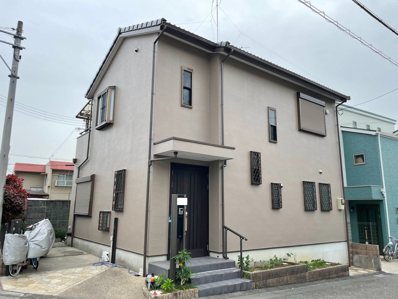 川西市Y様邸 超低汚染リファイン1000Si-IRの8083ベイジュで塗り替えました！ | 西宮市の外壁塗装や屋根塗装ならプロタイムズ西宮店 ...