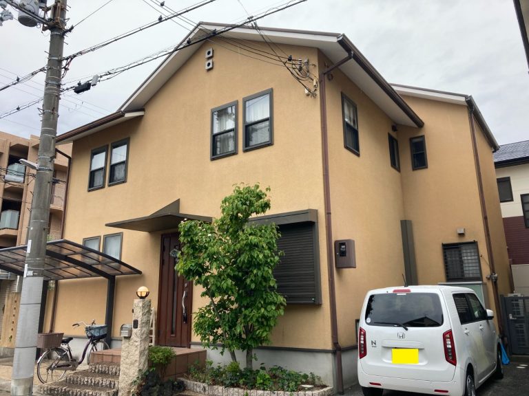西宮市M様邸 「超低汚染リファイン1000MF-IR」8084メリーノ×8204グレージュで塗り替えました！ | 西宮市の外壁塗装や屋根塗装ならプロタイムズ西宮店（株）DOOR