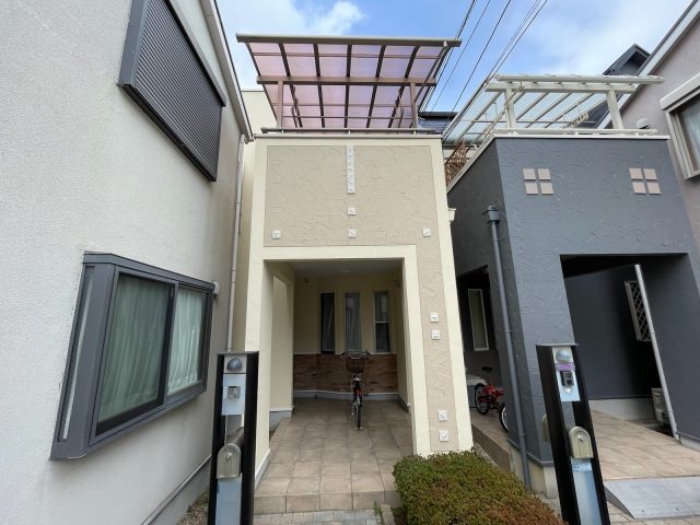 尼崎市M様邸 「シリコンREVO1000-IR」8083ベージュ×8096ライトクリームで外壁塗装をしました！ | 西宮市の外壁塗装や屋根塗装 ...